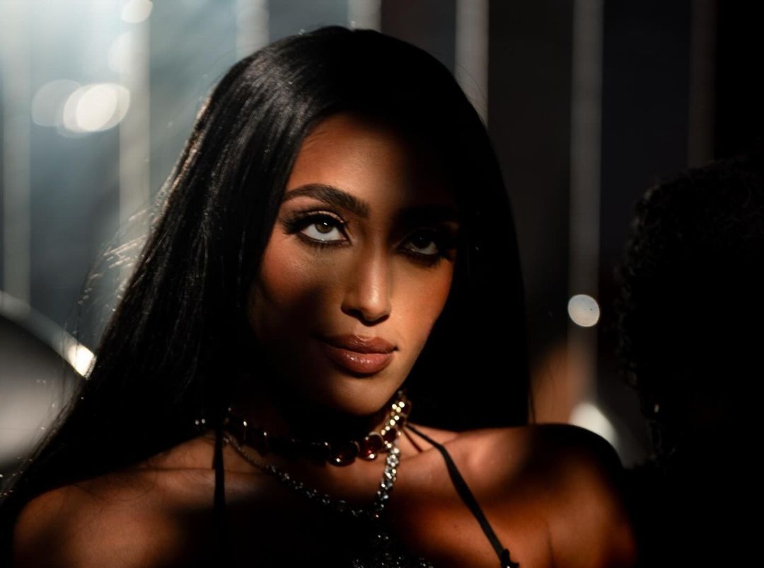 Inas X: A Goddess of Love and A Rebel of Purpose